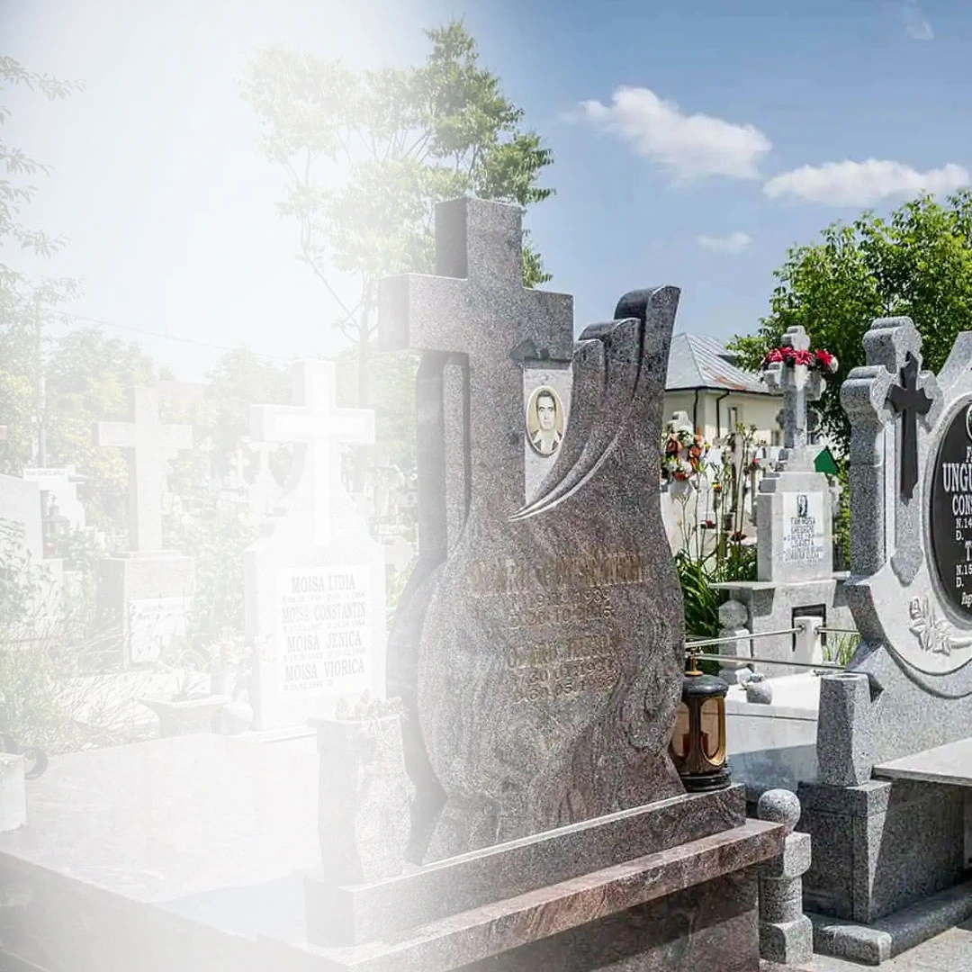 Monumente funerare din marmură sau granit? Avantaje și diferențe